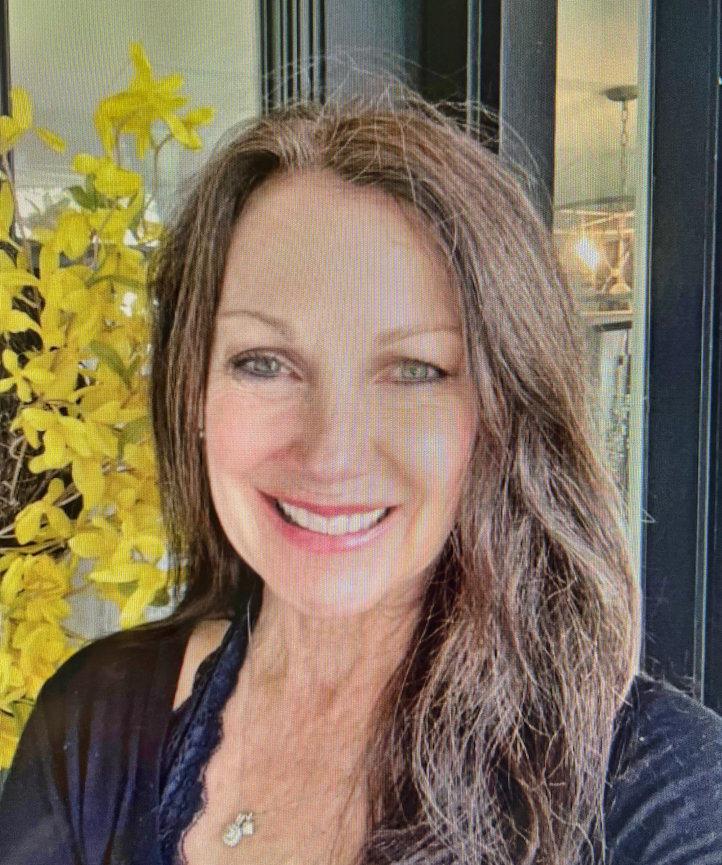 Mary Fox's Instagram, Twitter & Facebook on IDCrawl